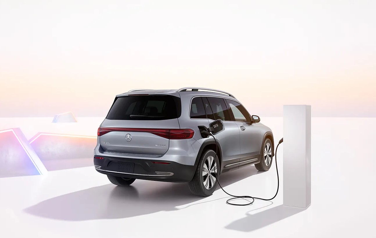 Mercedes-Benz Electric SUV Lineup | Rockville Centre | MBRVC